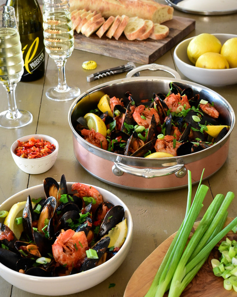 Mussels & Shrimp in a Spicy Tomato Sauce – Hestan Culinary