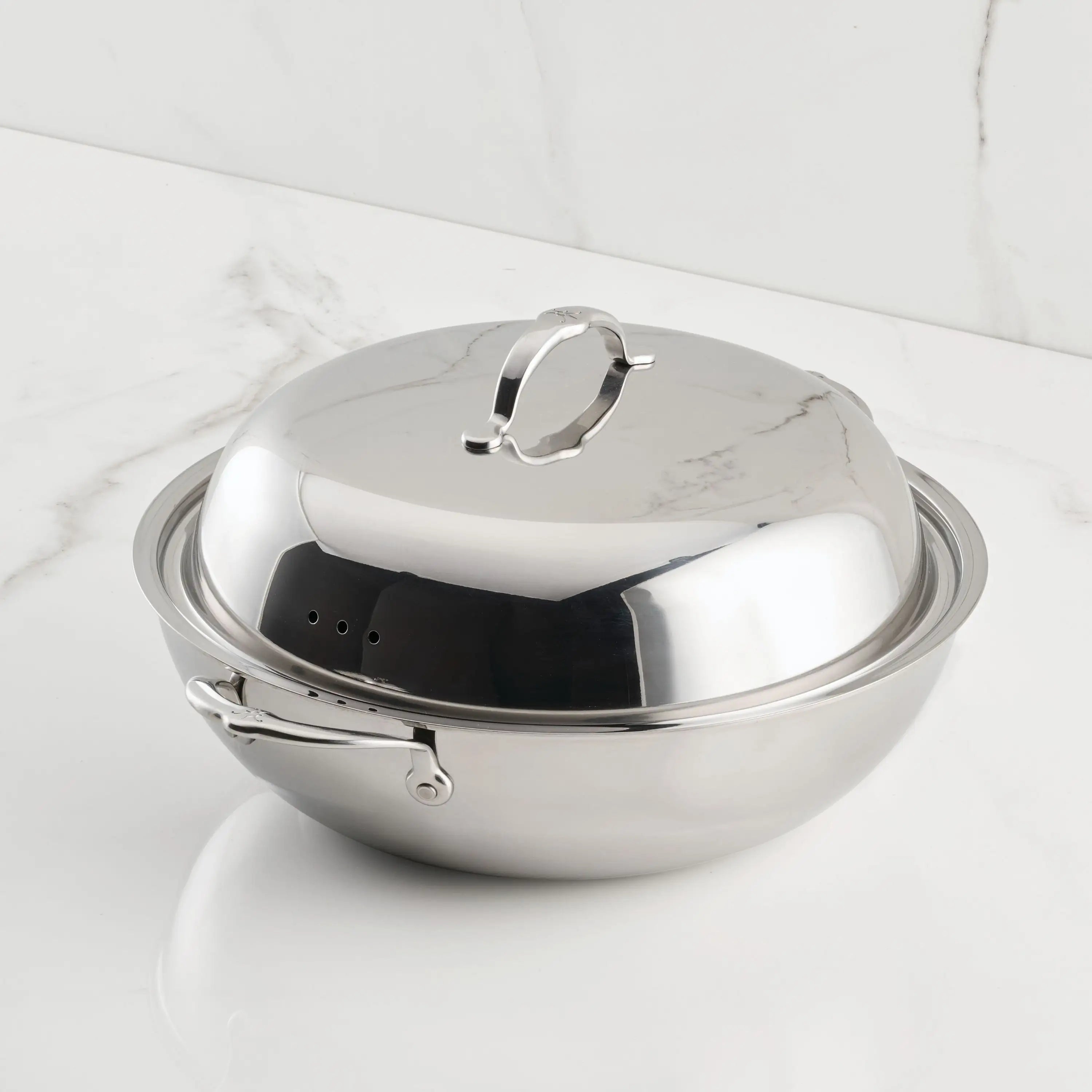 Polished Clad Stainless Steel Wok with Dome Lid, 14-Inch – Hestan Culinary